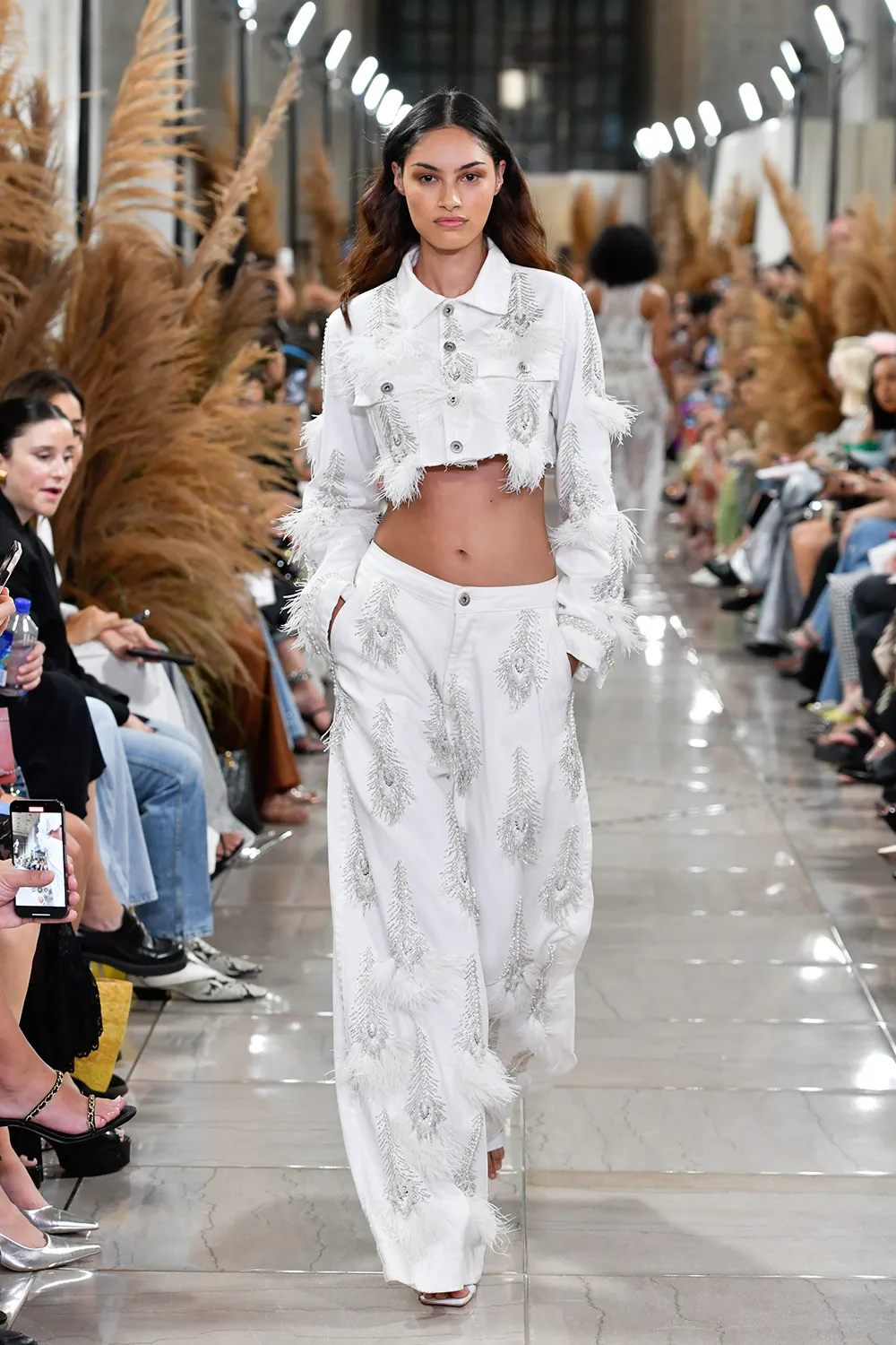 Marca brasileira na NYFW? PatBO brilhou em seu sexto desfile